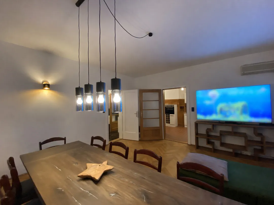 Herrenhaus Honiger – Vienna Airport 11 Min / City Center 12 Min - Vienna