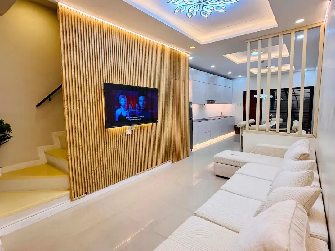 The Zion Grand |Modern 4br/4tb Luxury Home - Las Piñas