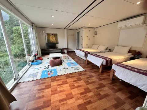 Flower Field Terrace B&b - 신주 현