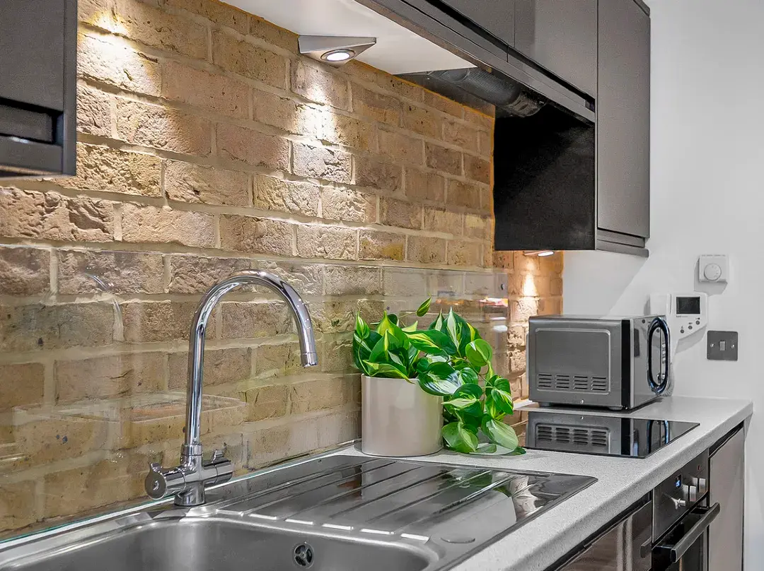Comfy 1-bed In Soho, Steps From Carnaby Street - London