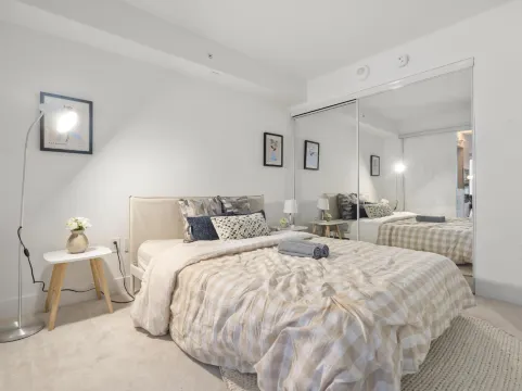 Rivetstays - The Britt - Toronto, ON