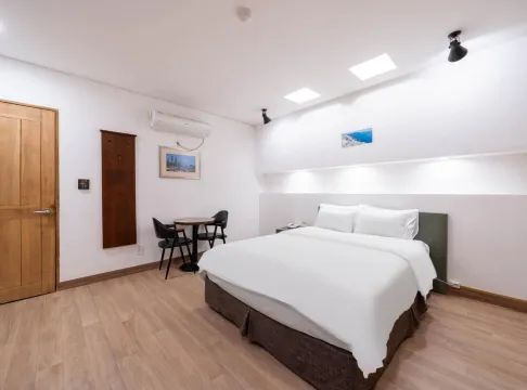 Cheonan Rodeo Hotel - 성정2동