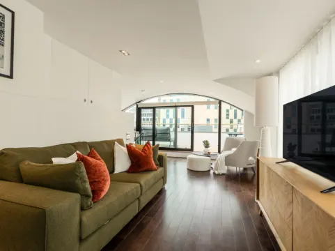 Your Apartment - Tower Of London - London