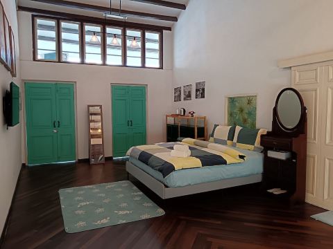 The Georgetown Green Gates in George Town | 2025 Updated prices, deals ...