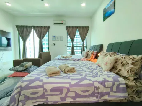 Cozy Cybersquare Ensuite With Pool View #Cs1 - Banting