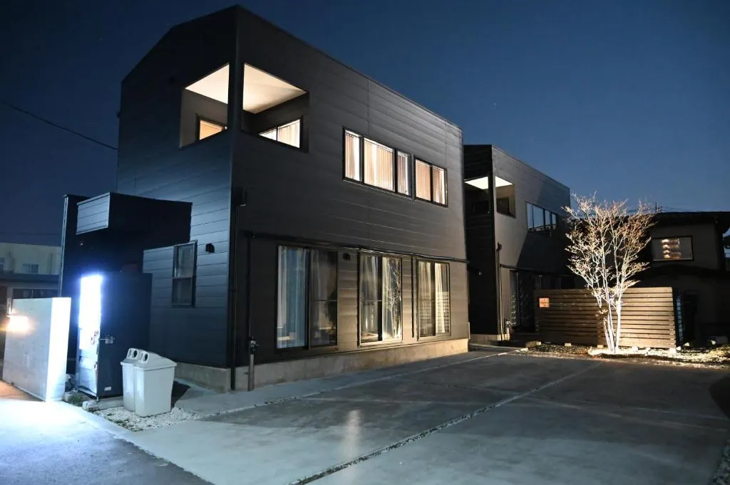 Enico.mt.fuji Smile - Lake Kawaguchi