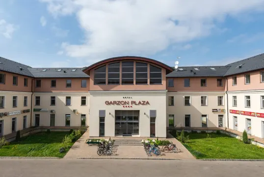 Hotel Garzon Plaza - Győr