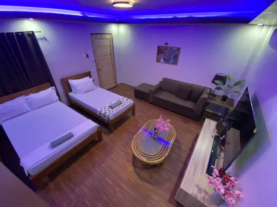 Momshie's Apartelle And Restaurant - La Union