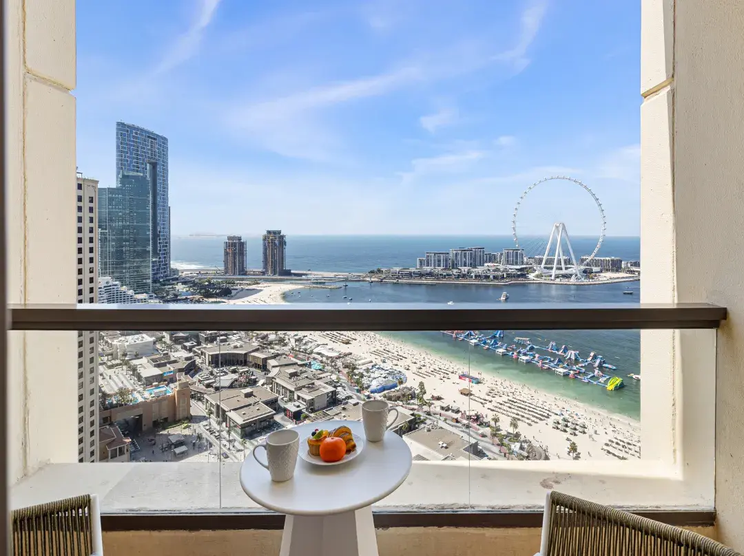 Fully Upgraded 2br With Direct Beach Access - Dubai Marina