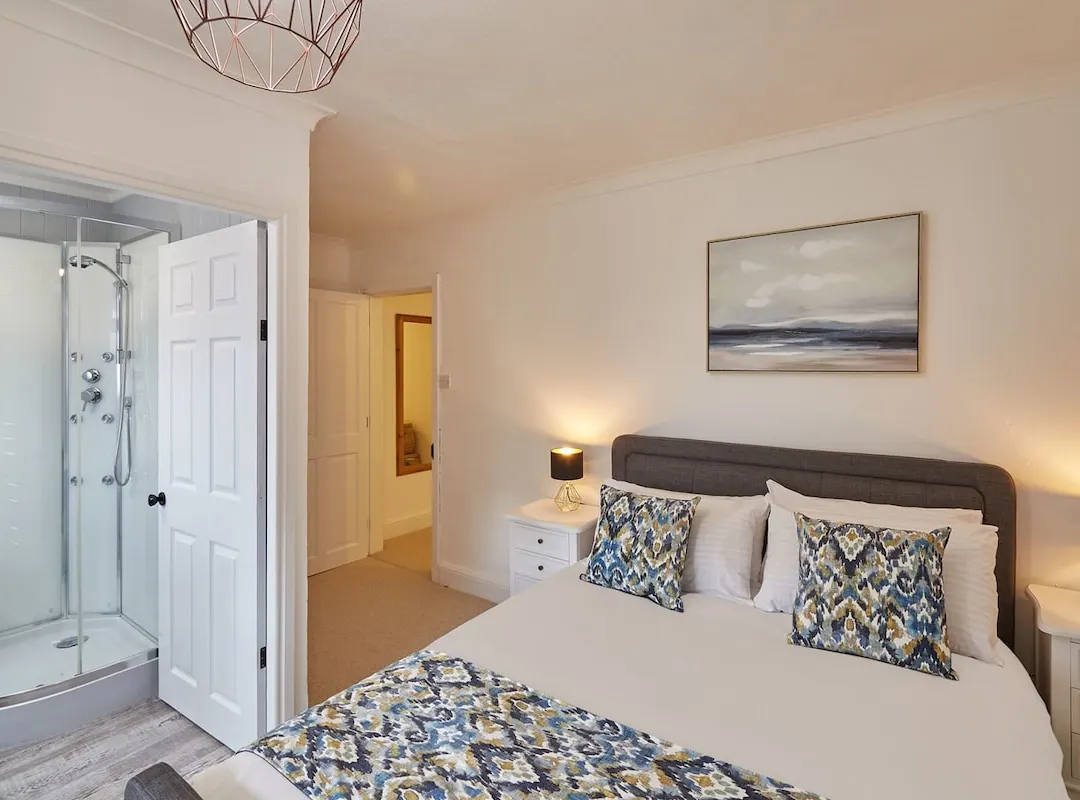 Host & Stay | The Alby - Whitby, UK