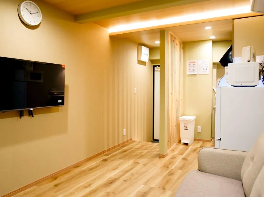Entire Building, Near Dotonbori, Newly In 2025, Maximum Occupancy 8 People, 3 Bedrooms, Not Shared. - Osaka