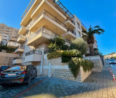 Apartmnet Lv Budva - ブドヴァ