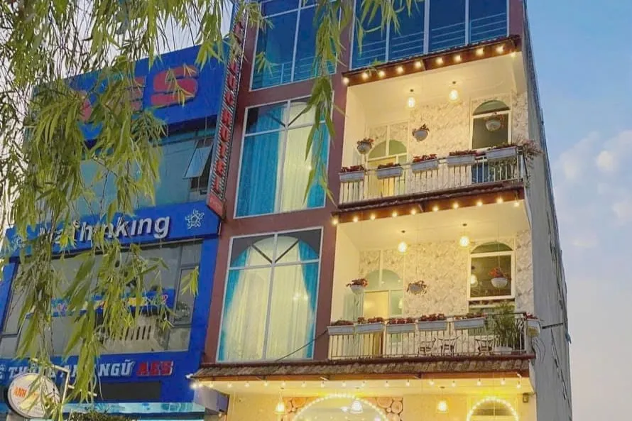 Anh Hong Hotel - Lai Châu