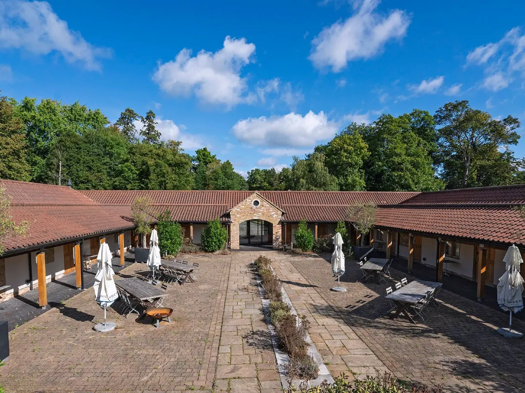 Cbh The Ridings Formally Theobalds Park - Enfield