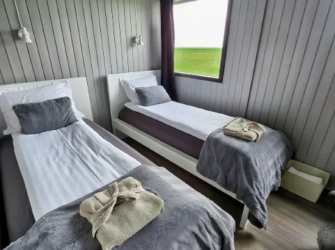Aurora Cabin & Private Jacuzzi - Islande
