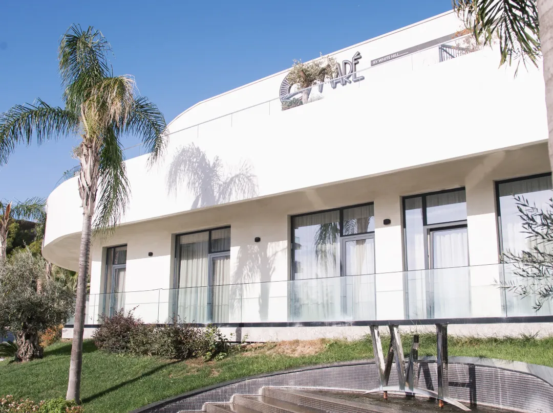 White Hill Hotel - Durrës