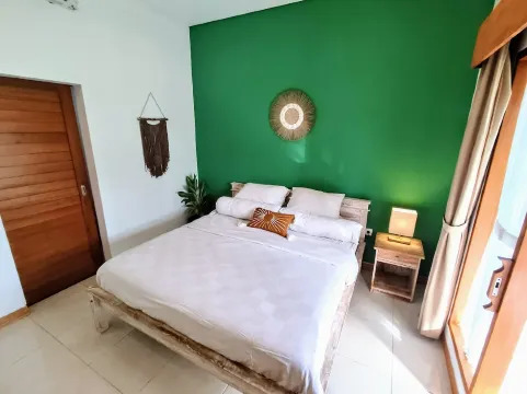 Playa Karma Guest House - Canggu