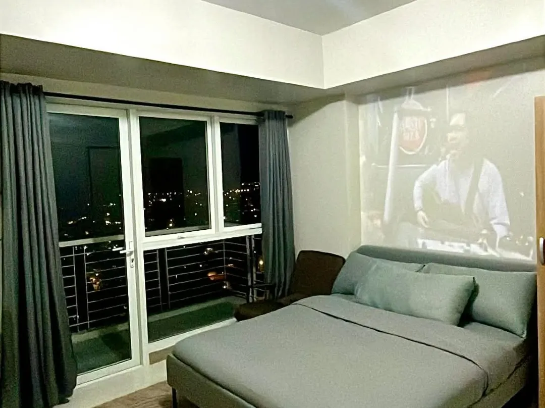Mere Suite Davao- One Lakeshore - Davao City