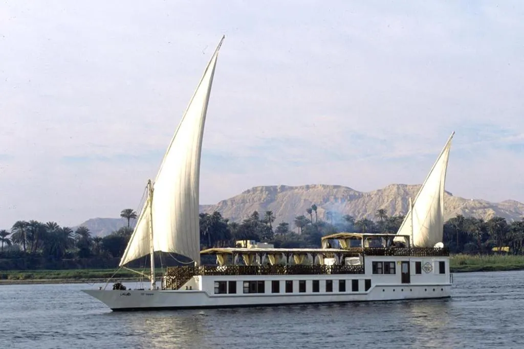 Farouz El Nil Iii Nile Cruise - Every Saturday From Luxor For 07 & 05 Nights - Luksor