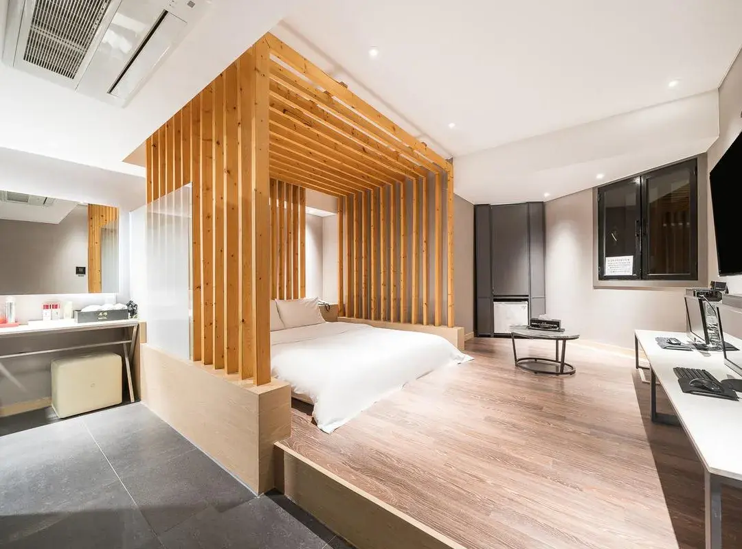Suwon Station Myeongjak Hotel - Suwon