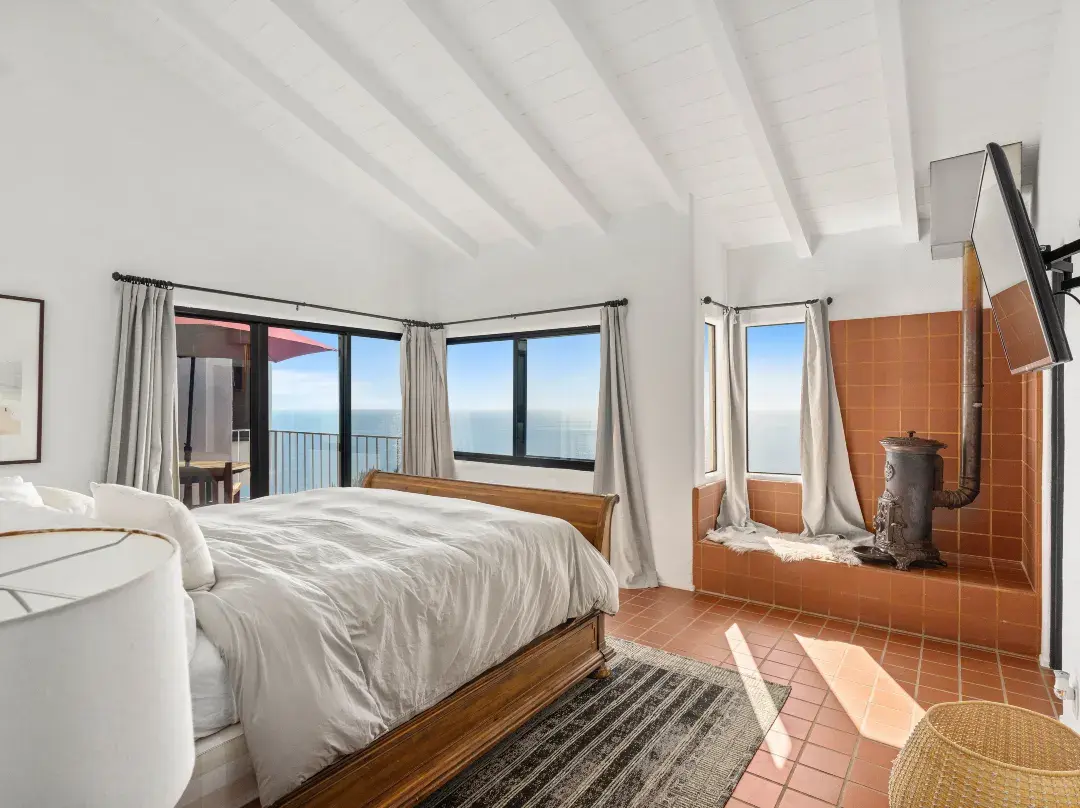 Panoramic Ocean View, 7 Bedroom Gated Villa, With Tennis Court And Swimming Pool - Malibu, CA