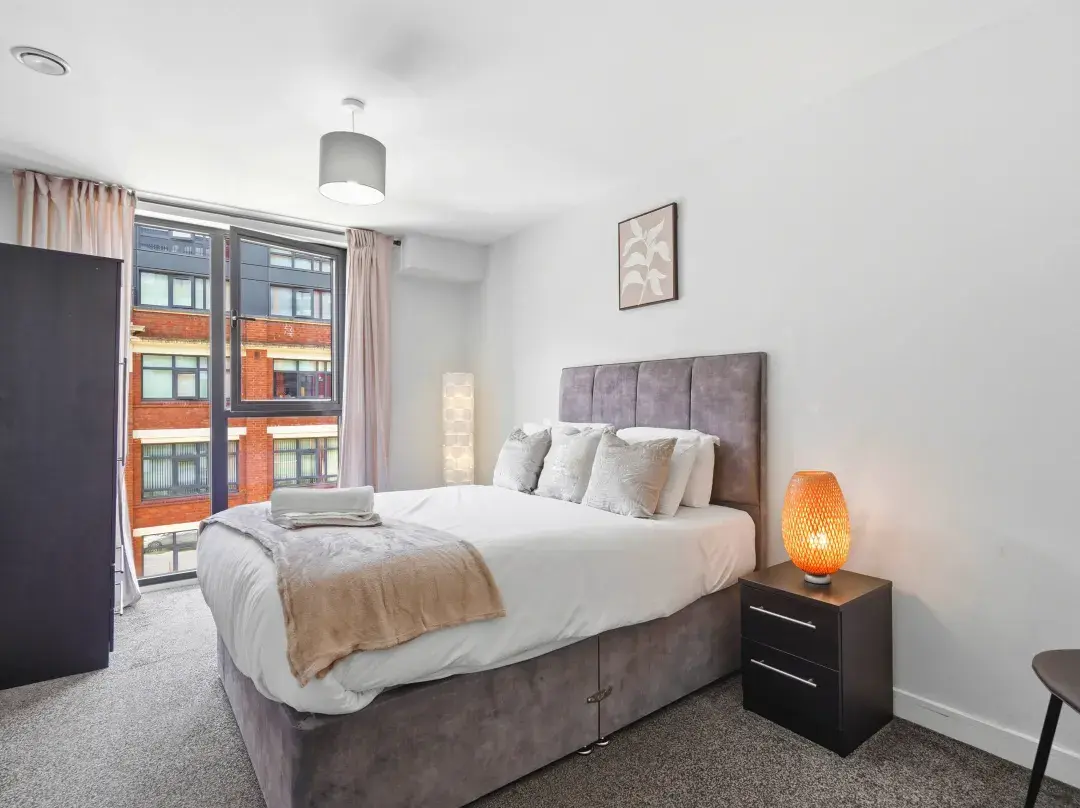 Modern Digbeth Stay | Ensuite | Free Parking - Birmingham