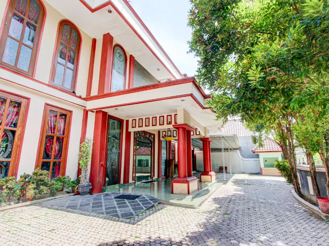 Hotel O Solo Near Rs Jih Solo Formerly Azifa Inn - Surakarta