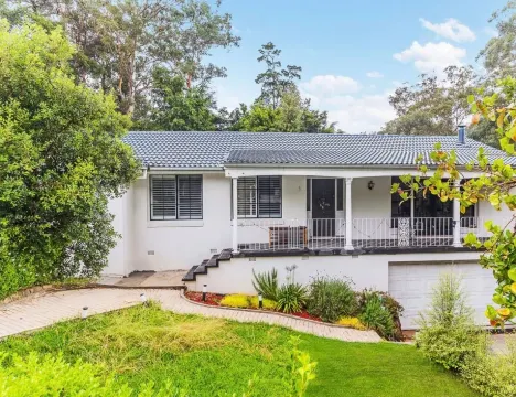 4br Castle Hill Home | Garage | Near Mall & Park - Sydney