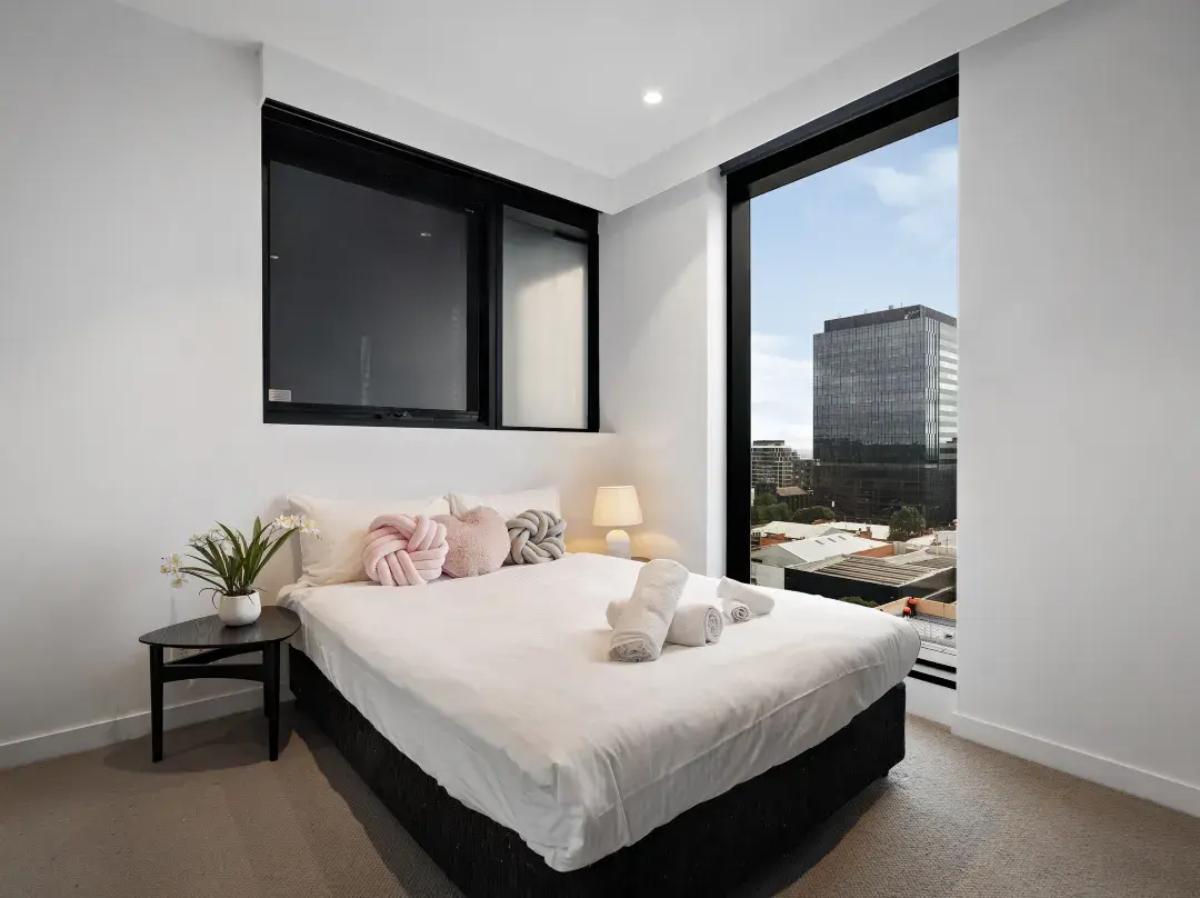 Sky One Box Hill, 3br With Pool, Sauna & Parking - Box Hill