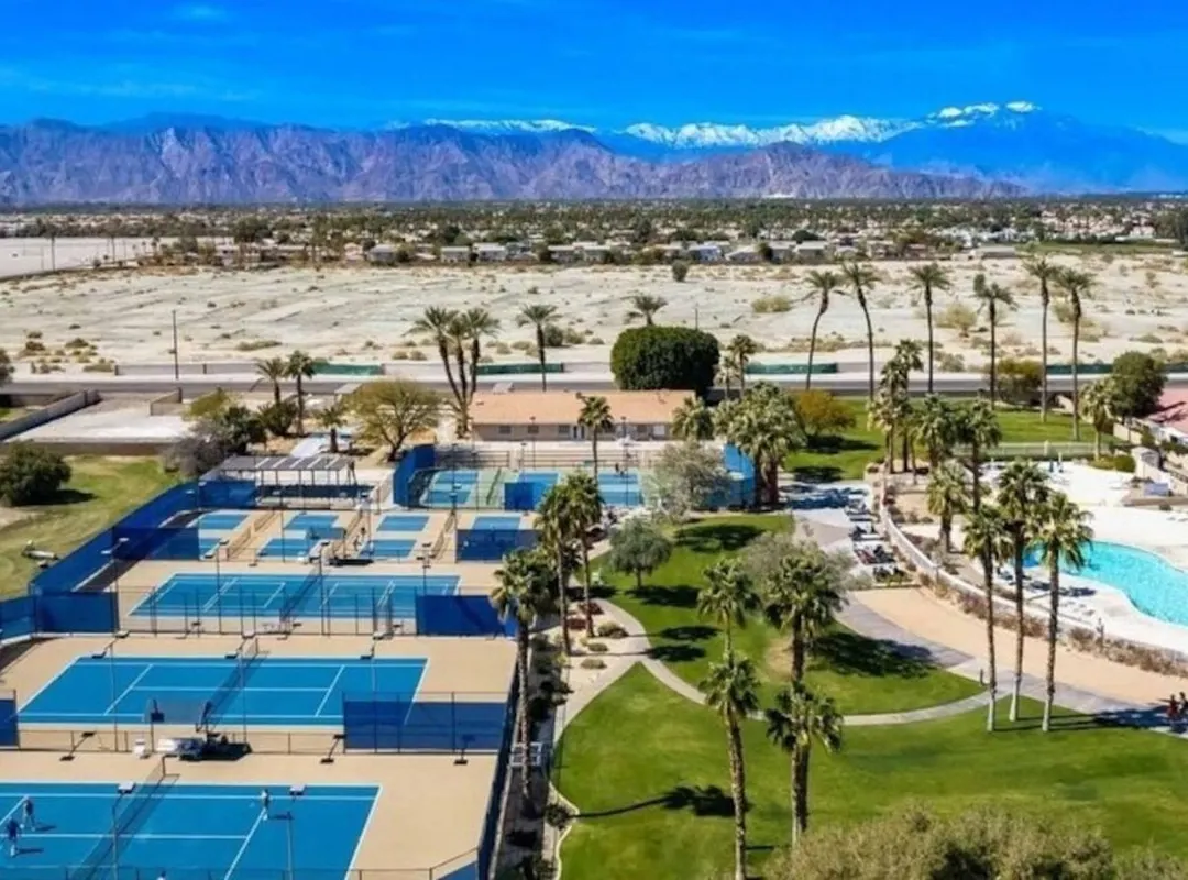 Cozy Home In Gated Country Club - Indio, CA