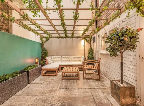 Fitzroy Garden - Fitzrovia - By Frankie - Bloomsbury