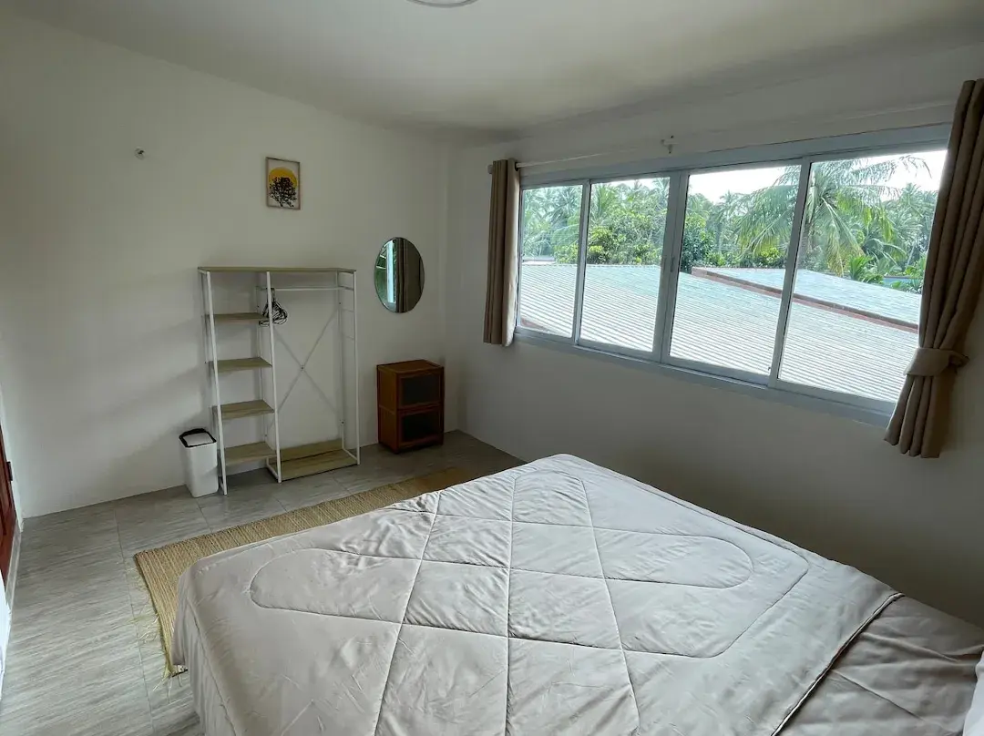Quiet Cozy Room • Ac & Workspace • Room 7 - Ko Pha Ngan