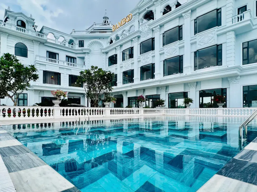 Bamboo Riverside Boutique Hotel - Ben Tre