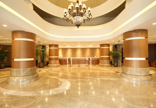 Pudong Fute Hotel (Xiepu Road Subway Station)(浦东辅特酒店(歇浦路地铁站店)) in ...