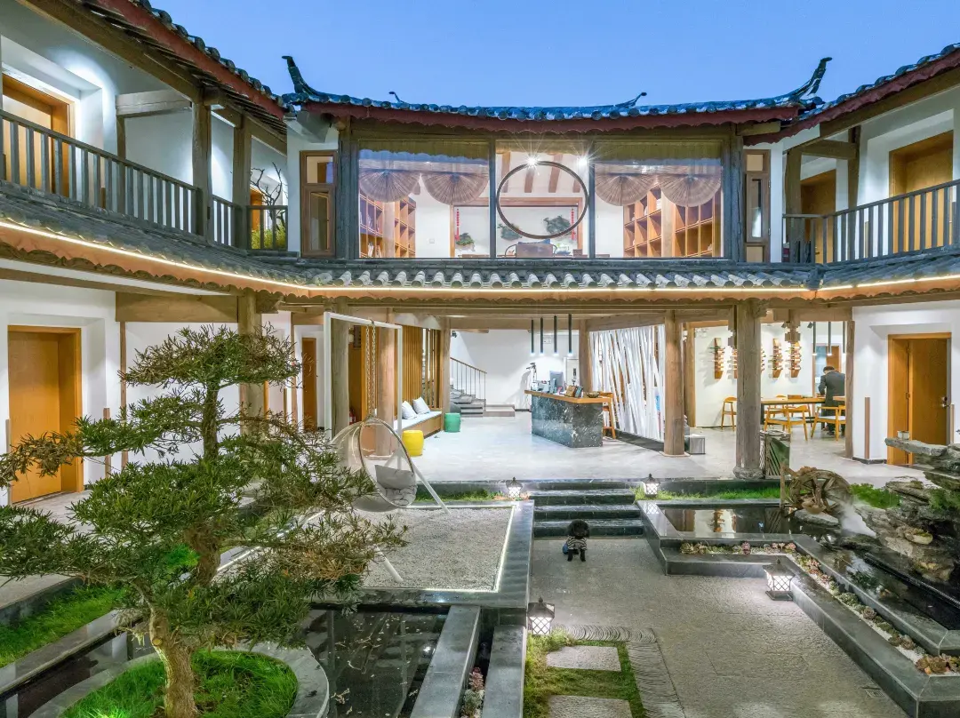 Kuanting Light Luxury Hostel - Lijiang