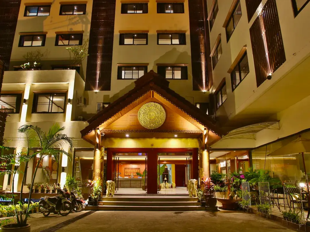 Thapae Place Hotel - Chiang Mai