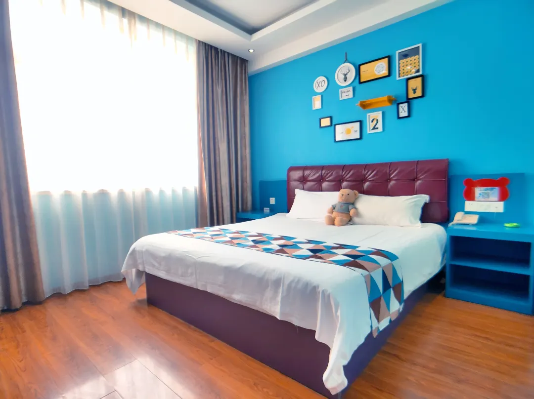 Yuanshan Holiday Hotel - Qingdao