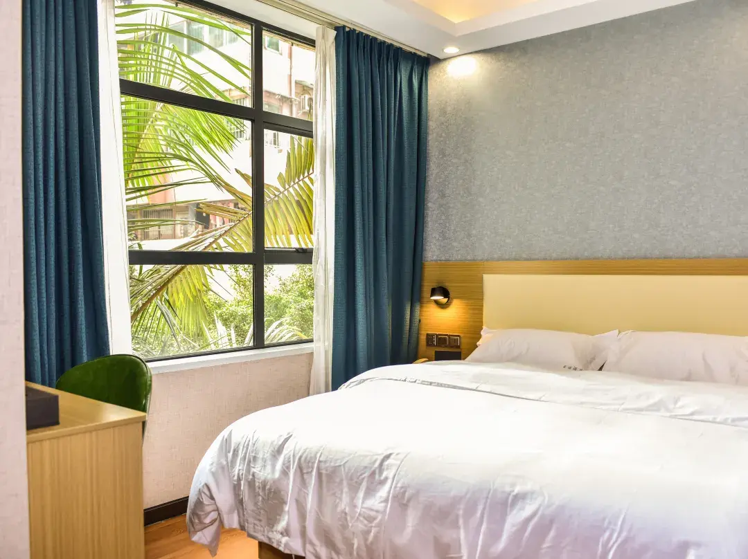 Guangzhou Longjin Hotel (Ximenkou Subway Station, Shangxiajiu Pedestrian Street) - Kanton