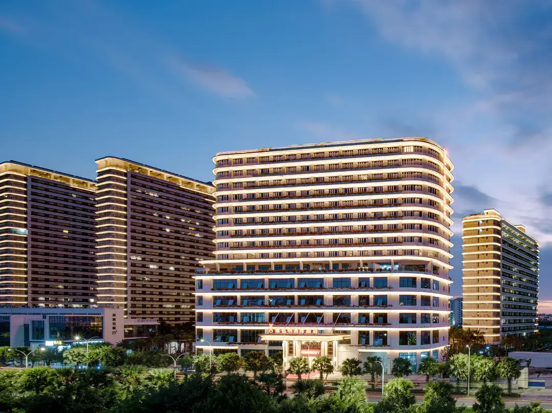 Vienna International Hotel - 三亞市