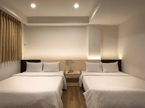 Lotus Yuan Business Hotel - Longtan District