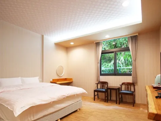 Weifeng Resort - Nantou County