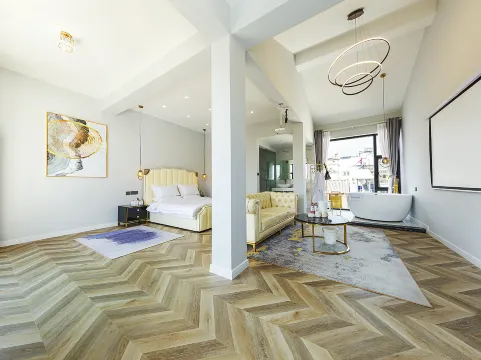 Mubai Light Luxury Hostel - Dali
