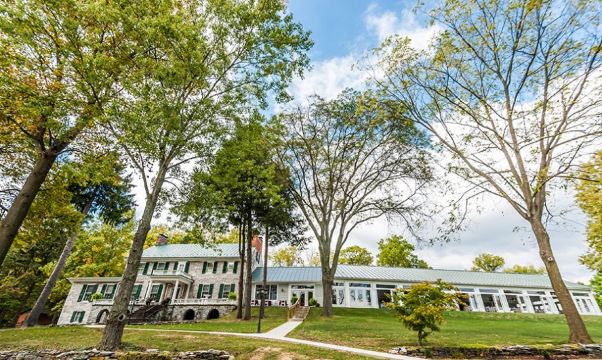 Stocks Manor Bed And Breakfast - Harrisburg, PA