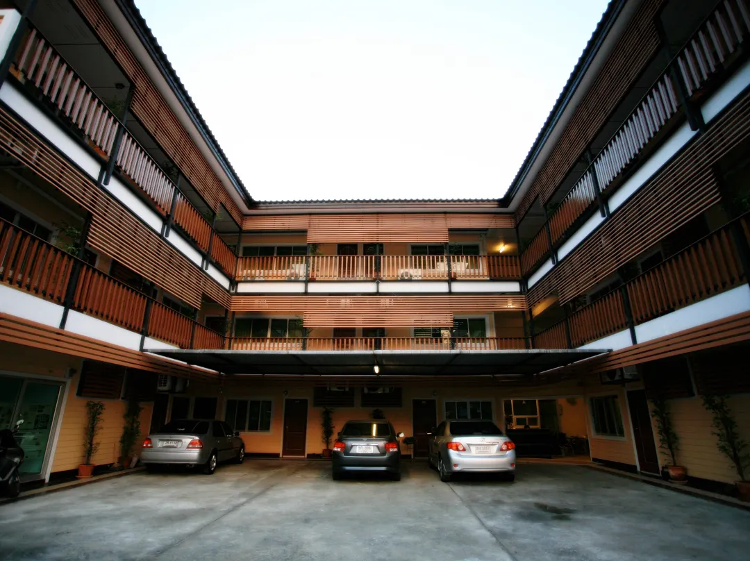 Miami Hotel - Csiangmaj