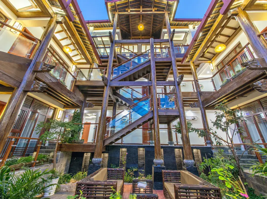 Floral Hotel · Ancient City Of Lijiang Xin Jing Jing Ju Hotel - Lijiang