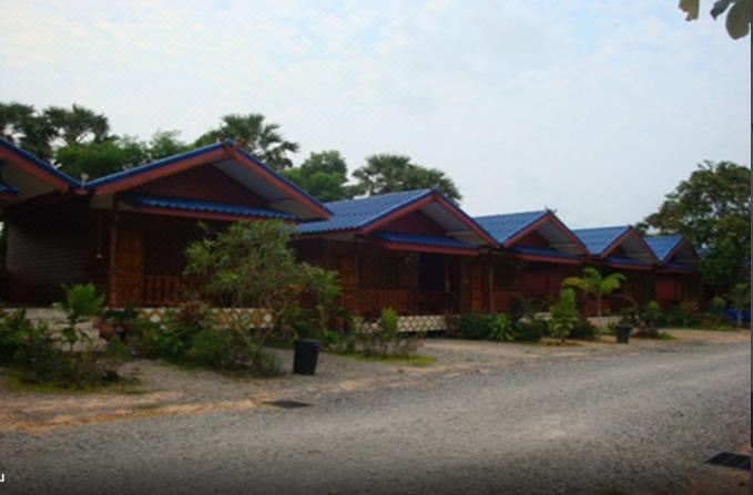 B&B Hut, อำเภอ ท่าใหม่ - ได้รับส่วนลดสูงสุด | Trip.com