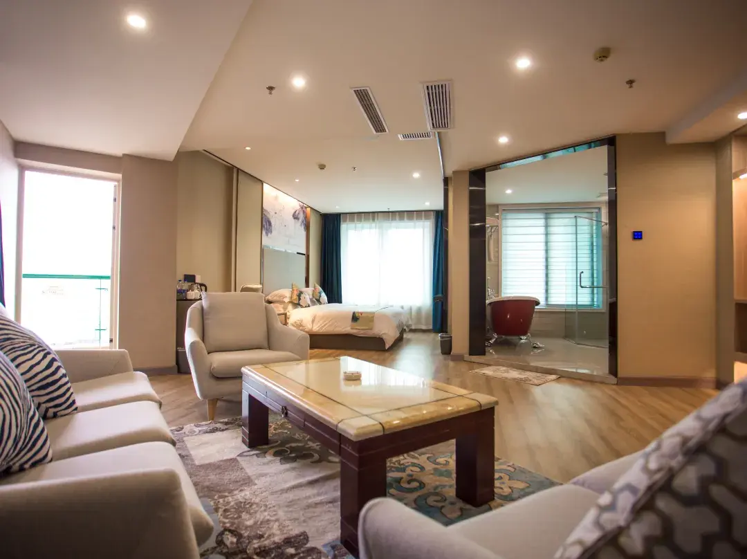 Crowne International Business Hotel - Shiyan