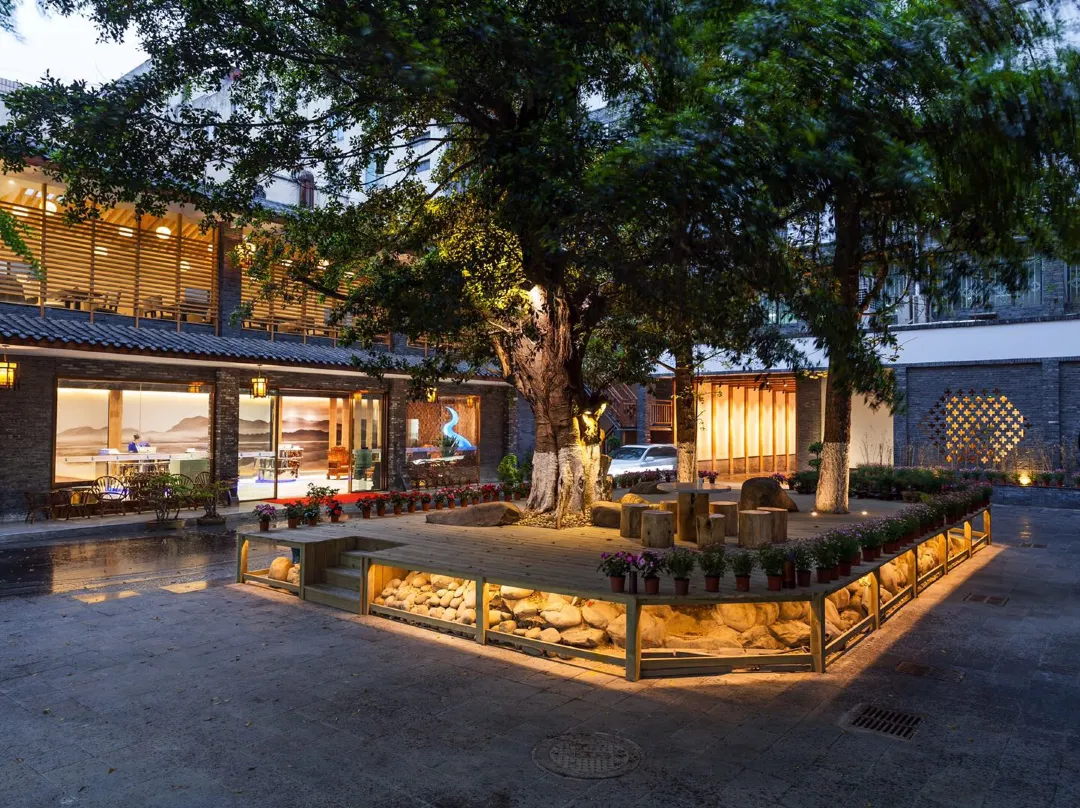 Lancheng Yuerong Food Culture Hotel - Chengdu