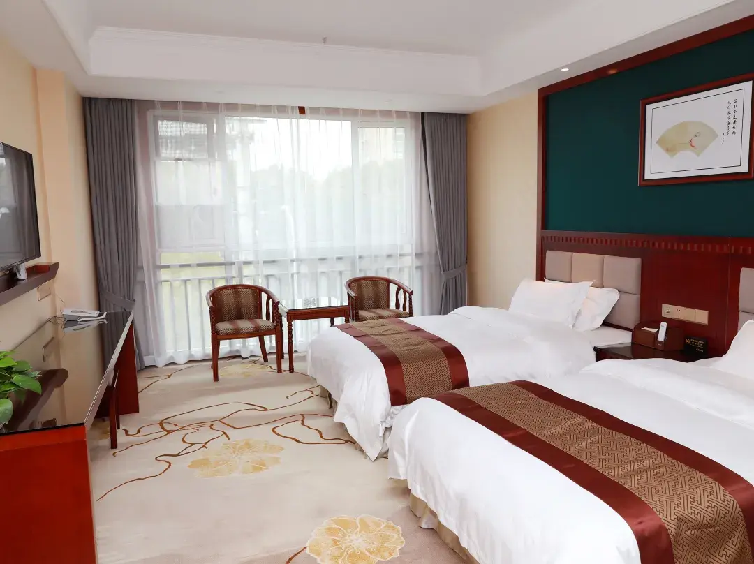 Jixing Hotel - Huanggang