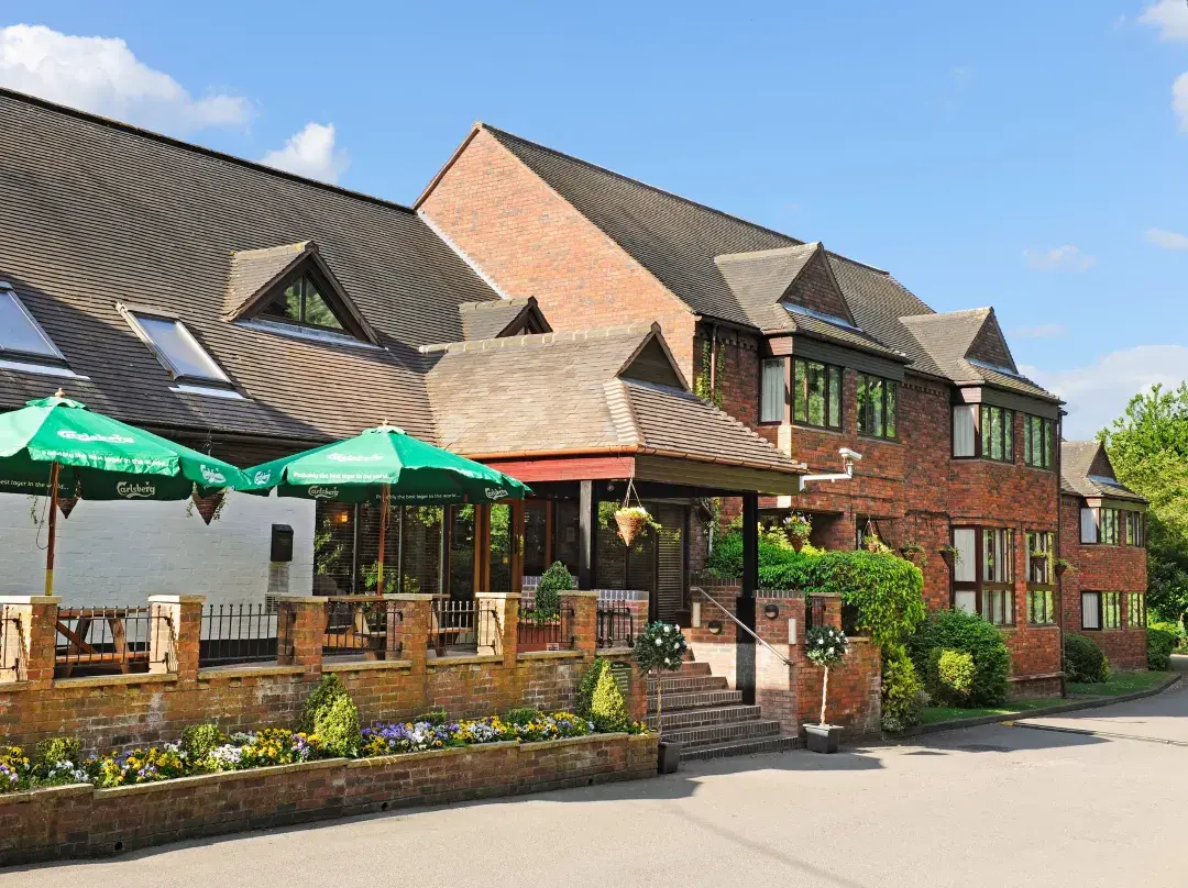 Westmead Hotel Bar & Restaurant - Birmingham